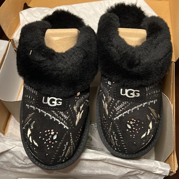 UGG | Shoes | Ugg Coquette Gold Burst Genuine Shearling Lined Slipper ...